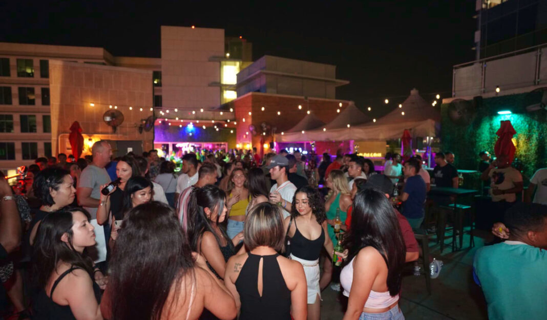 The Best Bars in The Woodlands—Houston Nightlife | 365 Houston