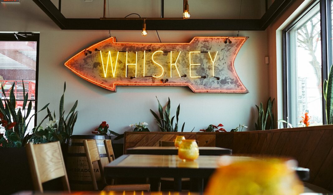 The Best Bars The East End - Houston Nightlife | 365 Houston