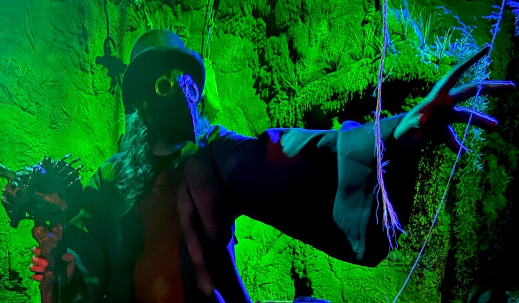 The Abyss at Terror Isle Adventures Haunted House | 365 Houston